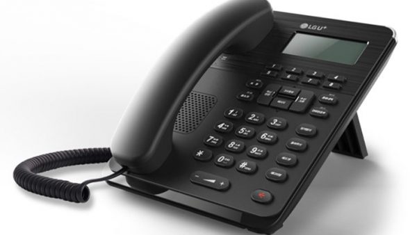 모던한 디자인의 사무용 인터넷 전화기 – MOIMSTONE